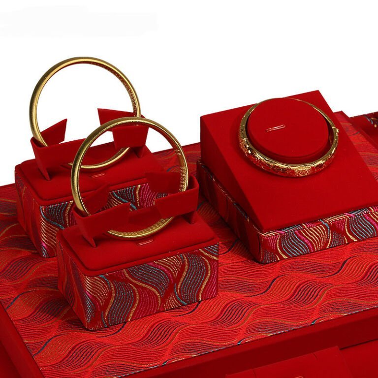 Jewelry Display Set Stand Red & Velvet Leather/Satin DS065 - Barak Trading